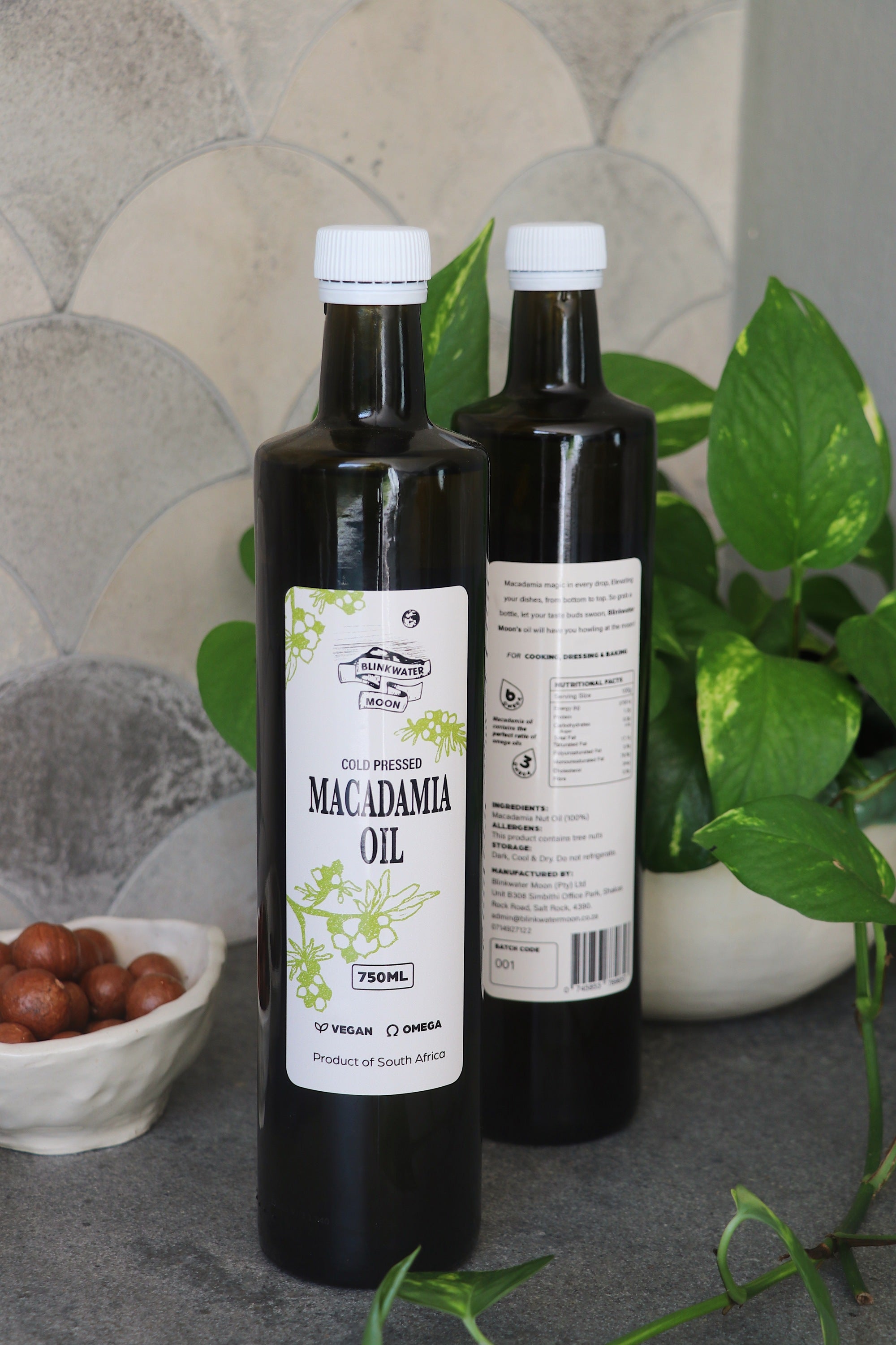 Macadamia Oil, Cold Pressed, Squeezy, Cooking Oils | Blinkwater Moon